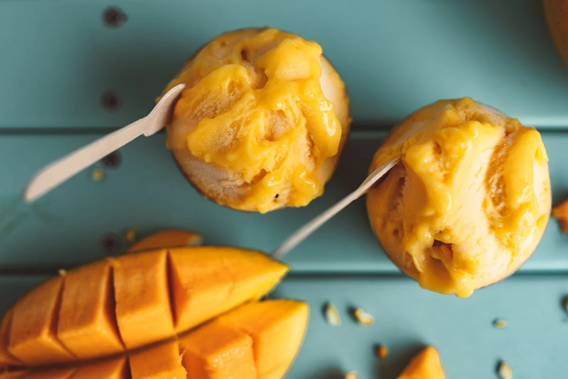 Top 8 Reasons To Try This Delicious Frozen Mango Ice Cream - EatFIt